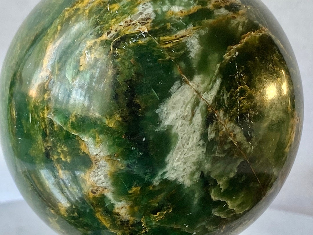 2.4" 61mm - 334gms "exuberant / Gorgeous Vivid Green"~african ...