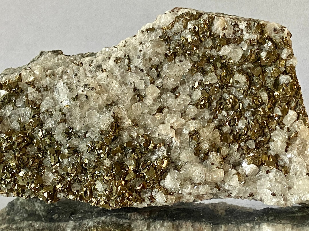 309gms "fools Gold/beautiful Luster"~metallic Brass Yellow Golden IRON ...