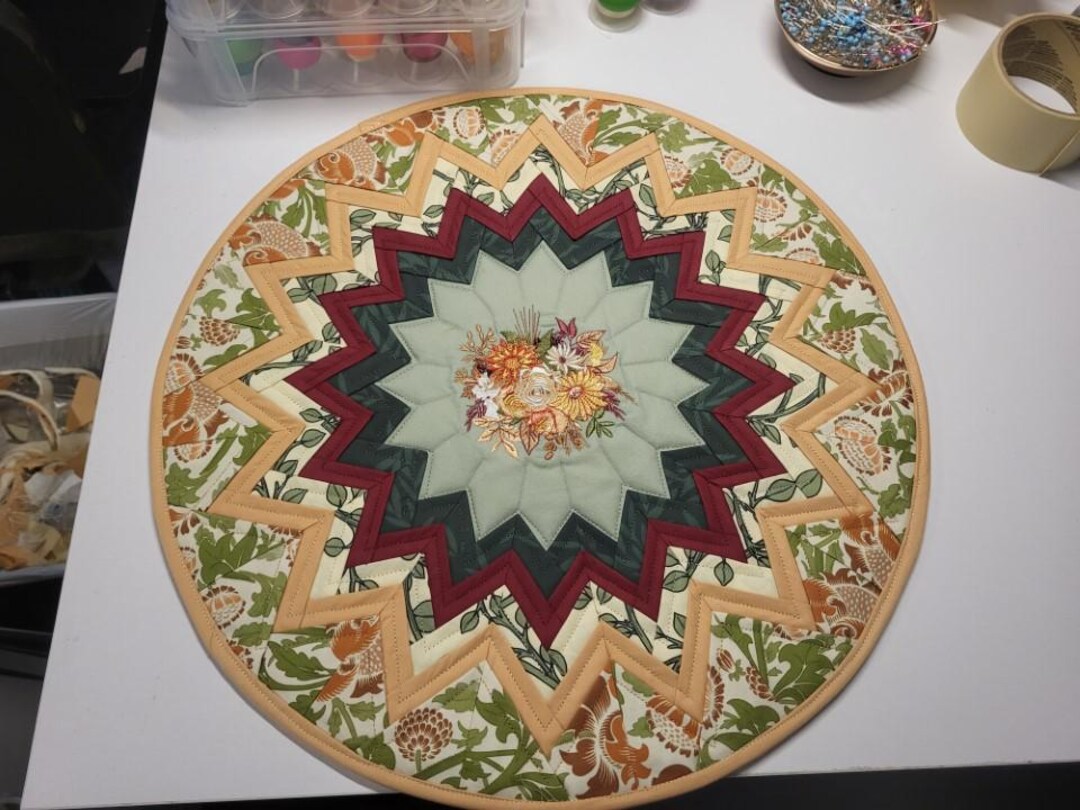 Folded Star Table Topper - Etsy