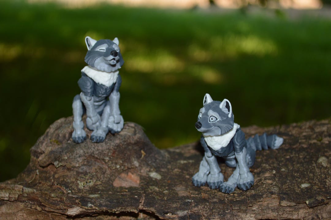 3D Printed Articulated Wolf Toy – Poseable Gray Wolf Figure – Fidget ...