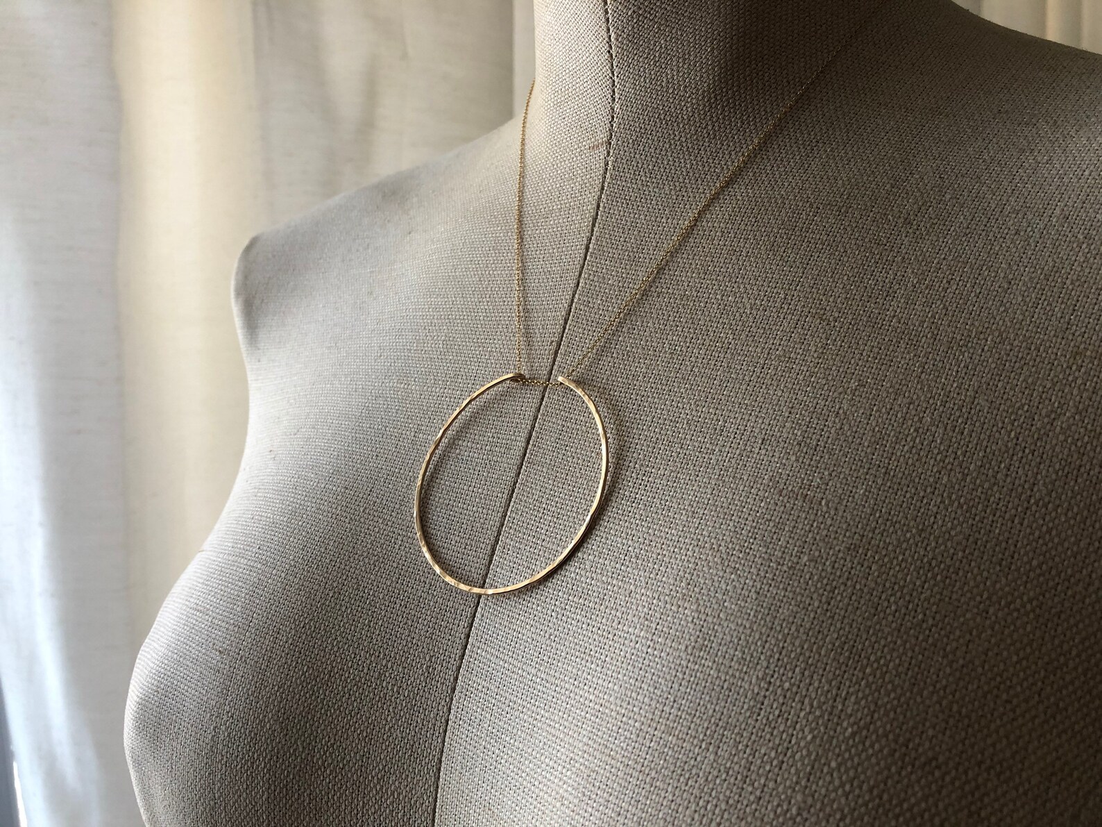 Simple Circle Necklace - Etsy
