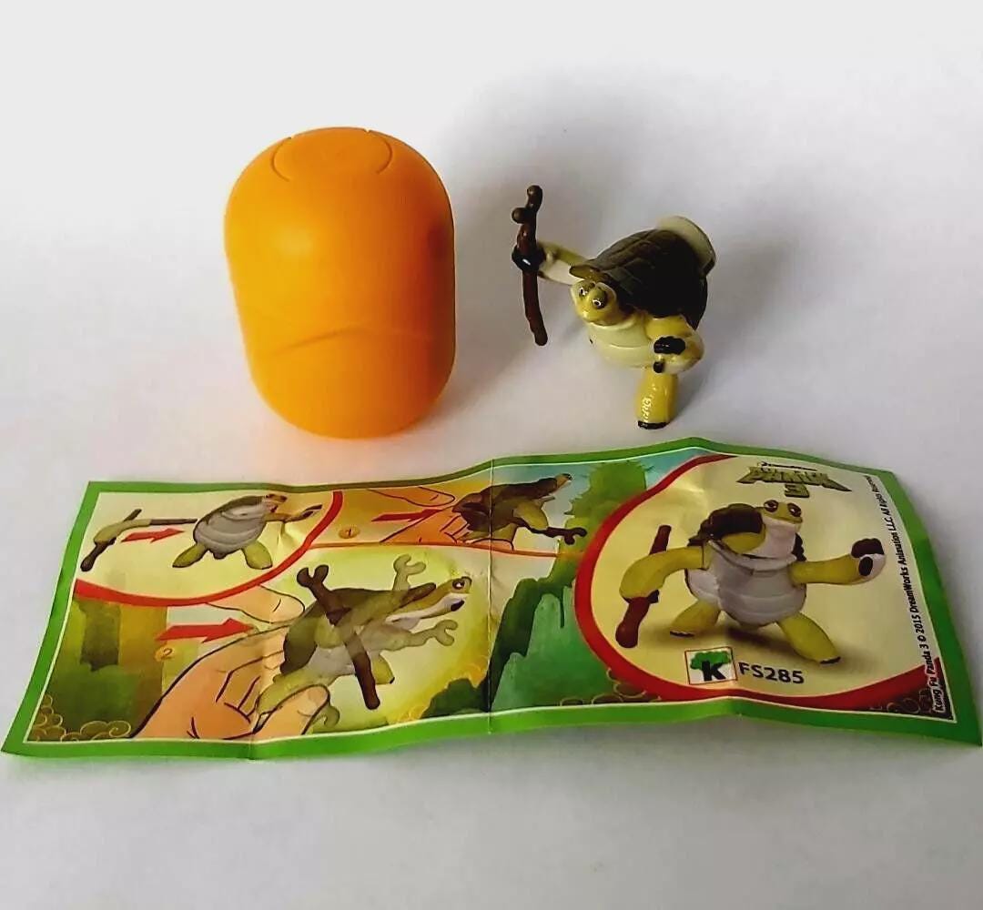 Rare Vintage Kinder Surprise OOGWAY FS285 Kung Fu PANDA Turtle ...