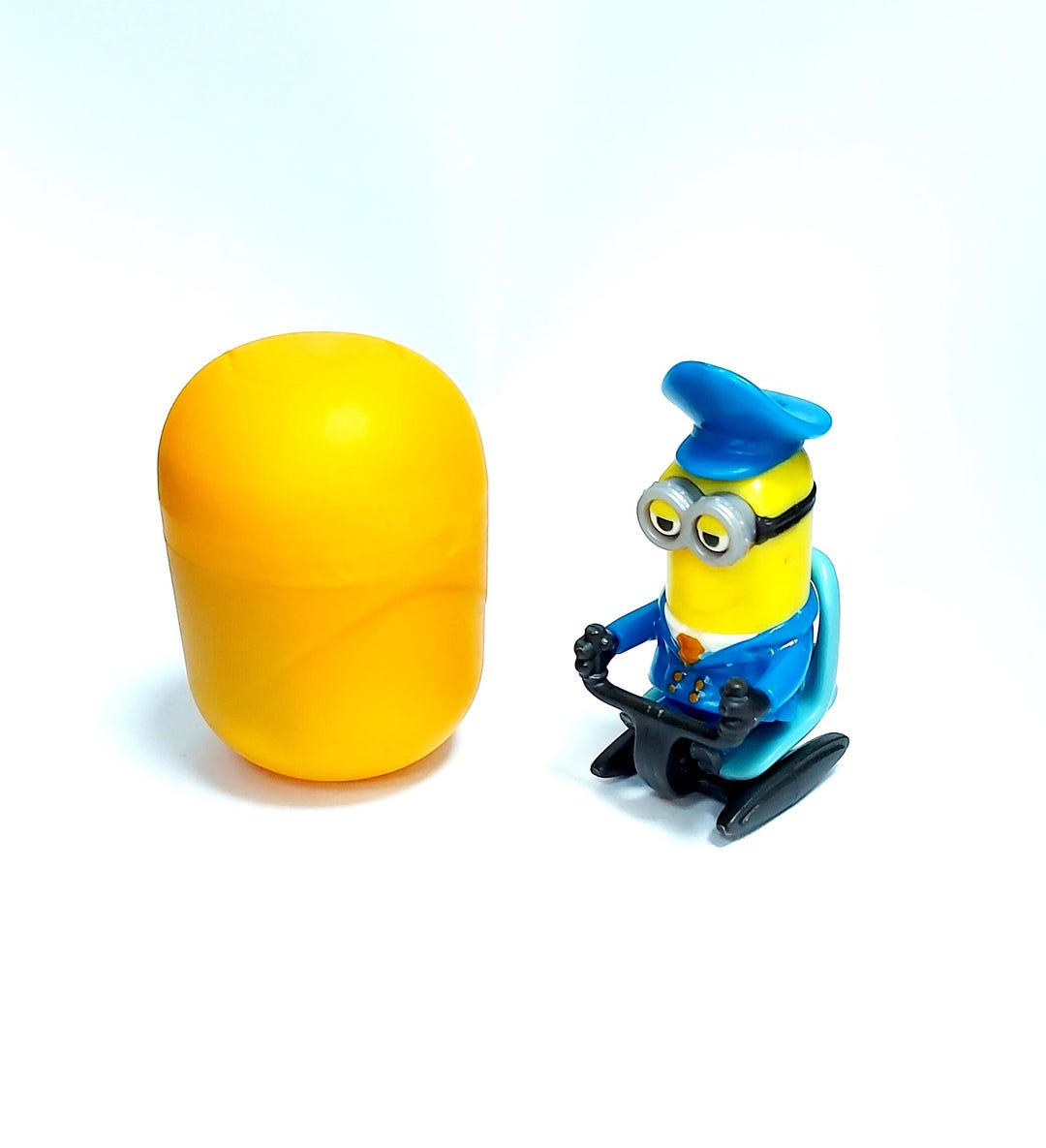 Rare Vintage Kinder Surprise Plane Pilot MINIONS the Rise of Gru DV598 ...