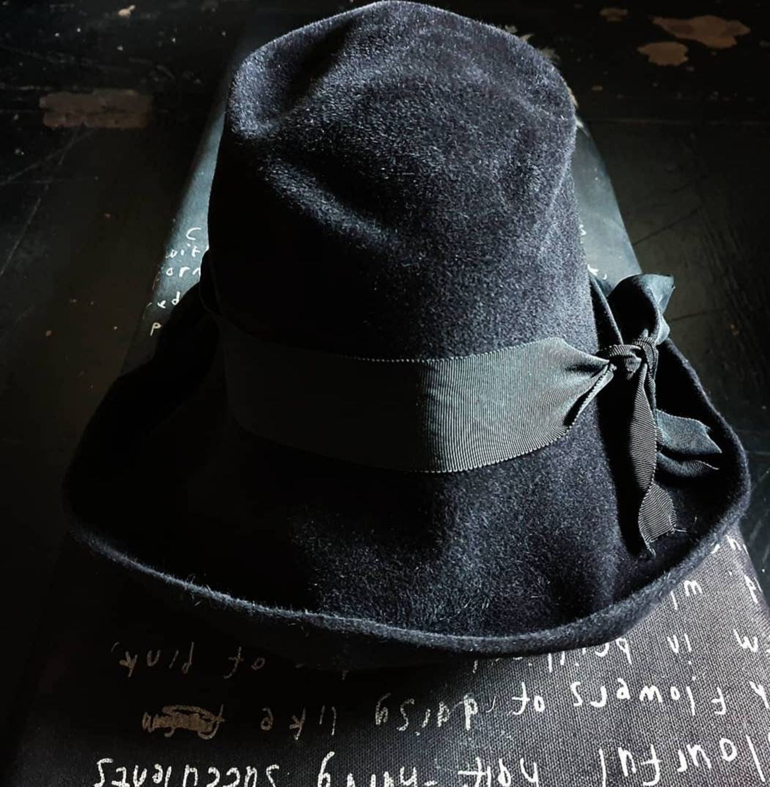 Black-ish squashed peachbloom hat with vintaged grosgrain | Etsy