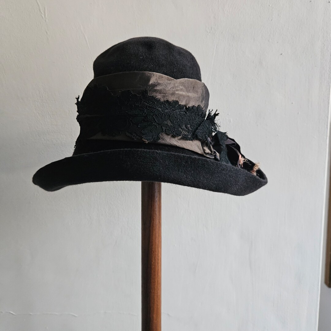 Black Battered Felt Hat - Etsy