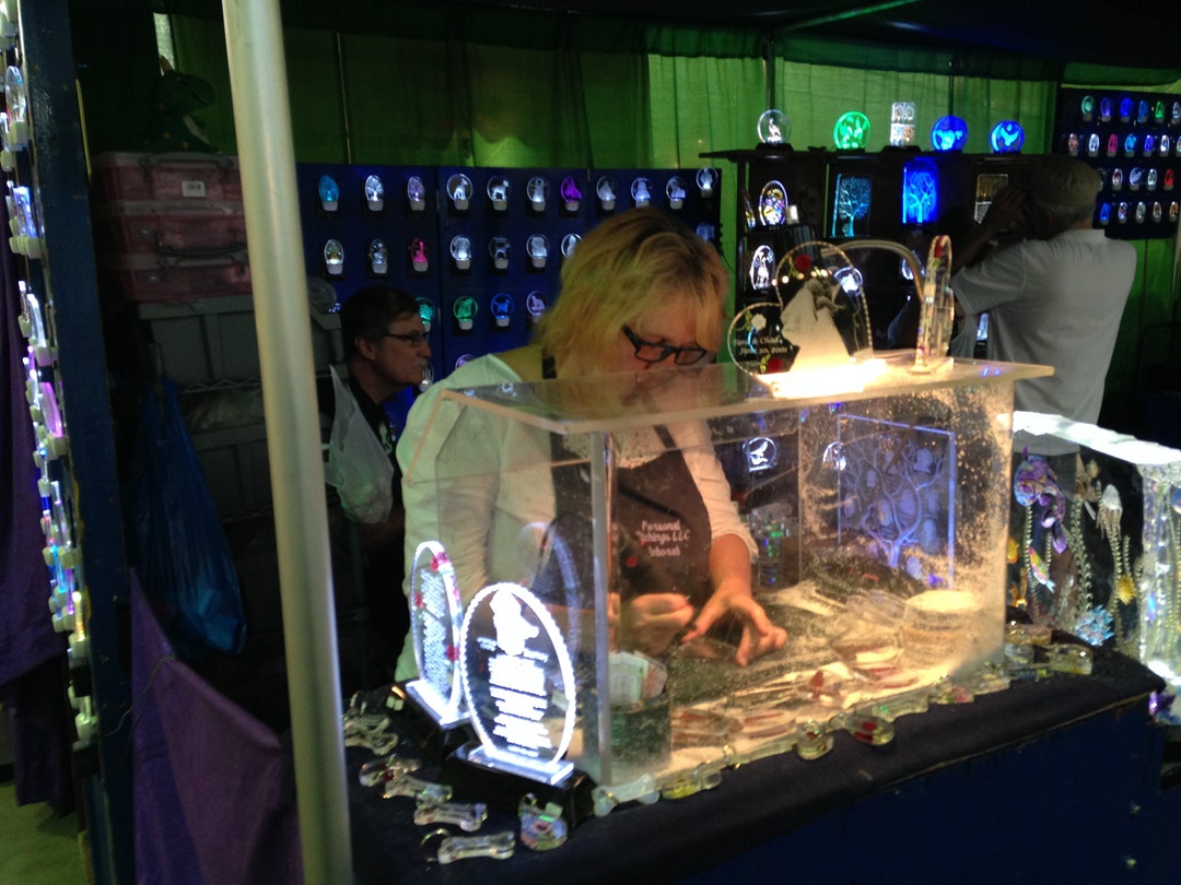 Acrylic Carving Course Lucite Art Reverse Carving Learn Rare Art of 3D ...