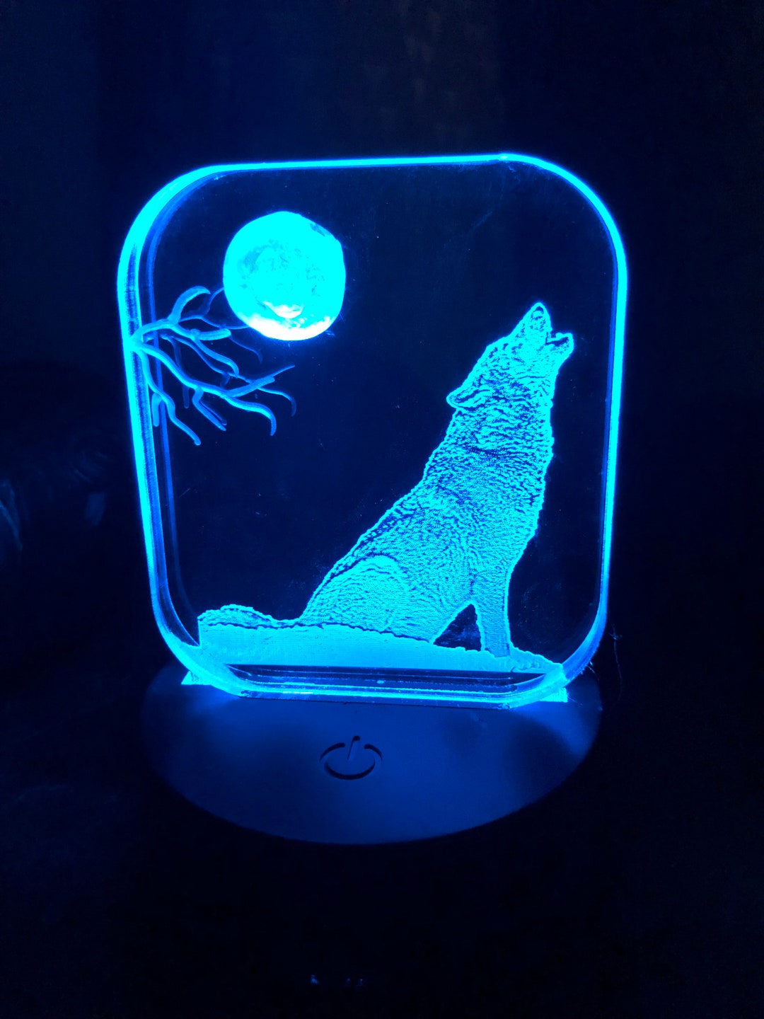 Wolf Howling at Moon Night Light Sitiing Scene 2 and 3D Carved Battery ...