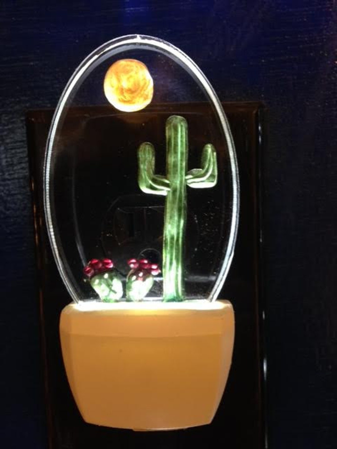 Cactus Scene Night Light Wall Plug LED With 3 Light Color Options ...