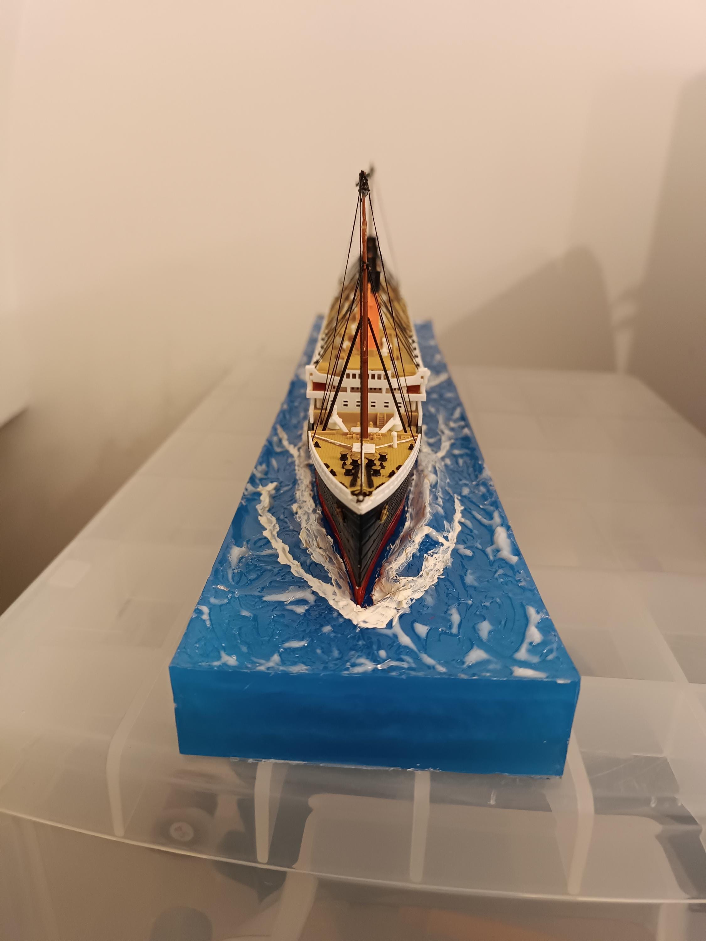 Handmade Titanic Resin Diorama: Historical Titanic Sailing Scene - Etsy