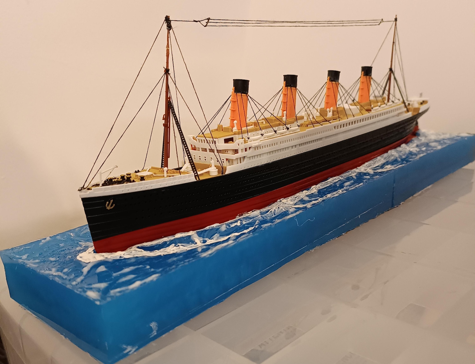 Handmade Titanic Resin Diorama: Historical Titanic Sailing Scene - Etsy