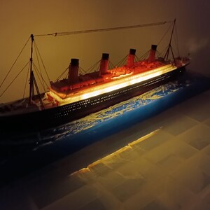 Handmade Titanic Resin Diorama: Historical Titanic Sailing Scene - Etsy