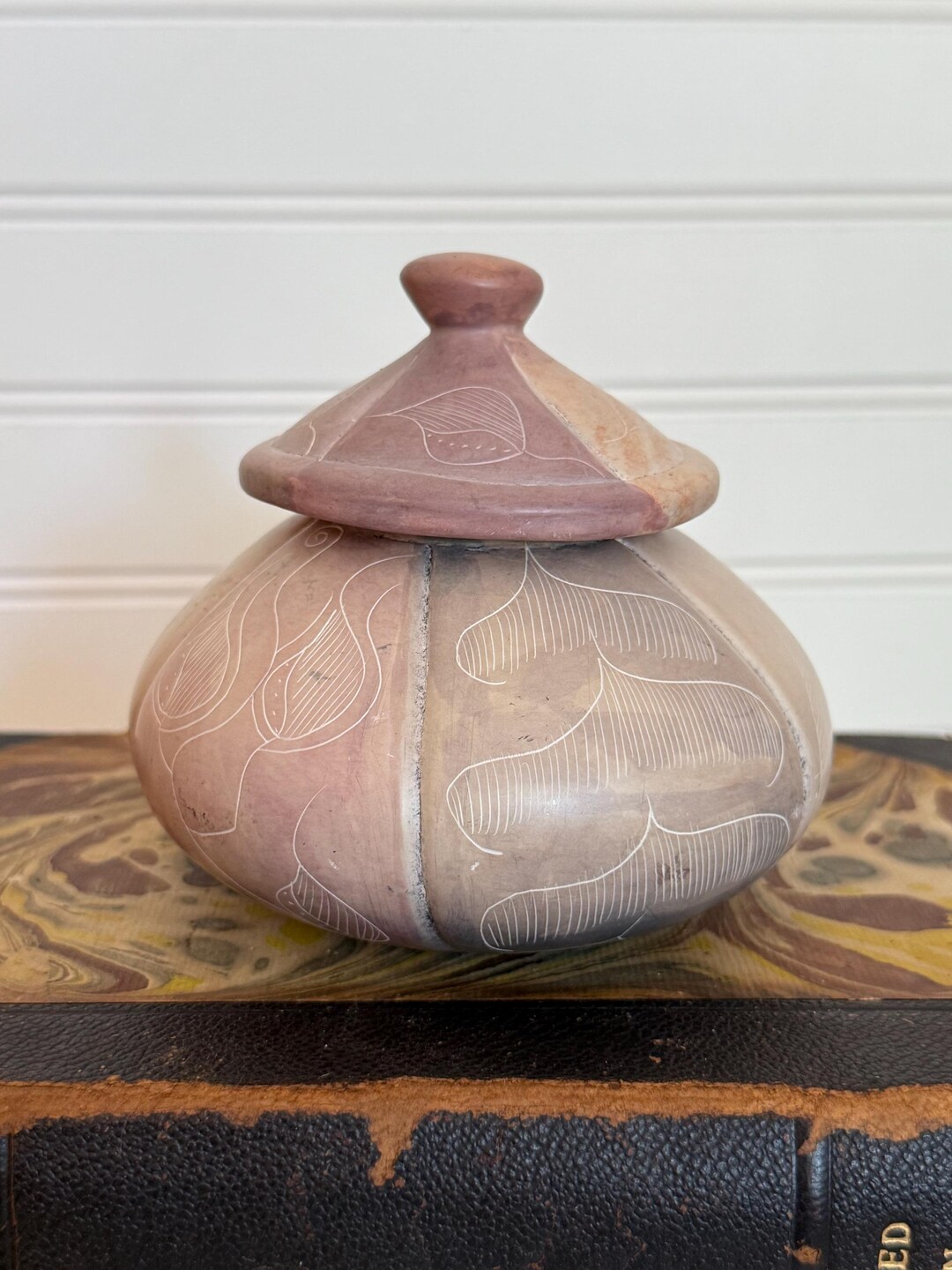 Vintage African Hand-carved Soapstone Etched Leaf Patterns Lidded Box ...