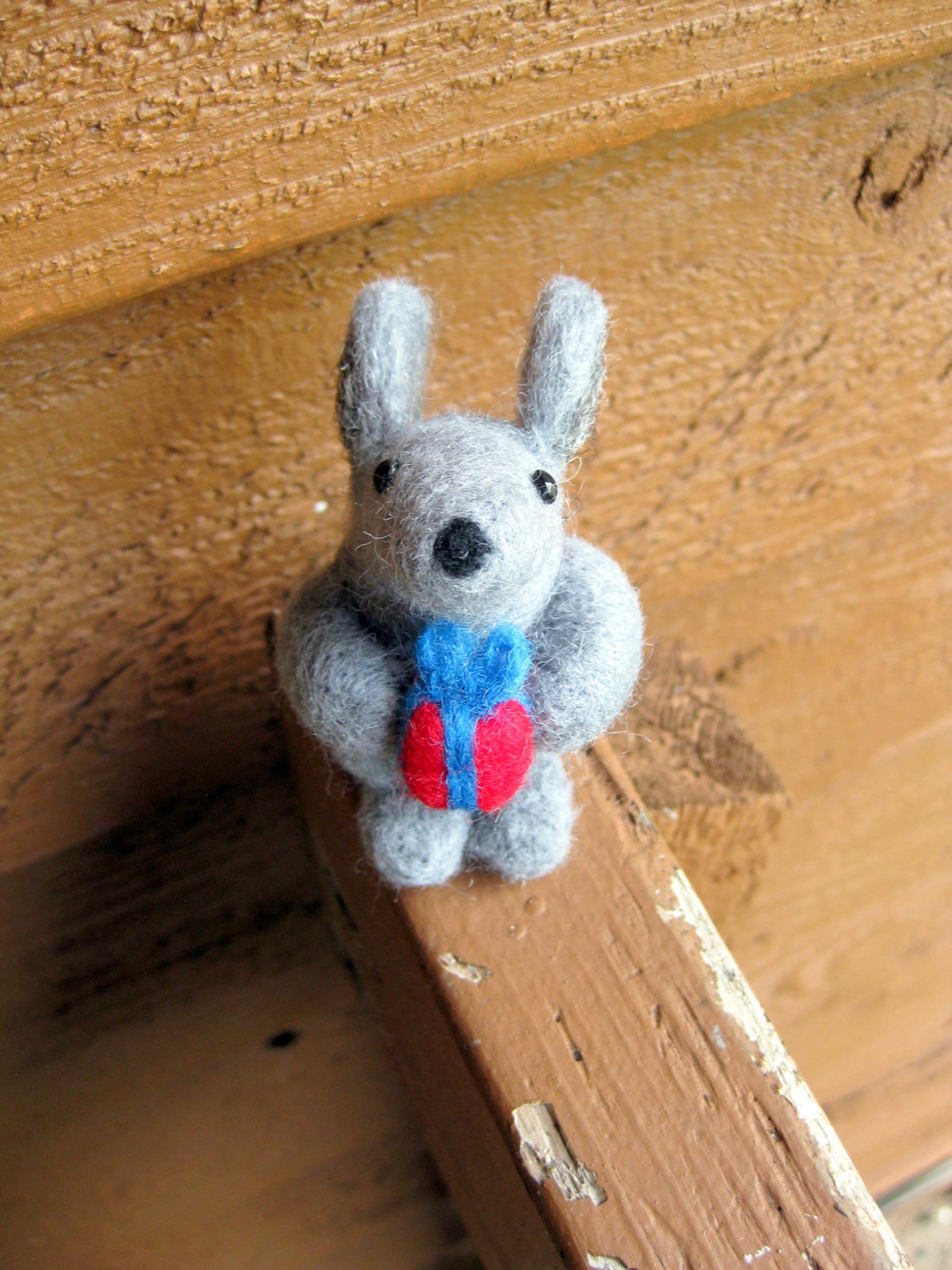 Felted Mouse Mouse Miniature With Present Needle Felted - Etsy