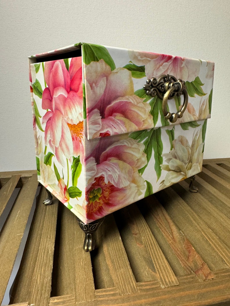 2-tiered Flower Themed Jewelry Box - Etsy