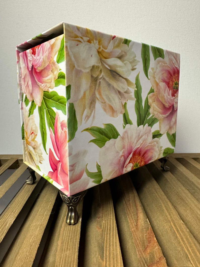 2-tiered Flower Themed Jewelry Box - Etsy