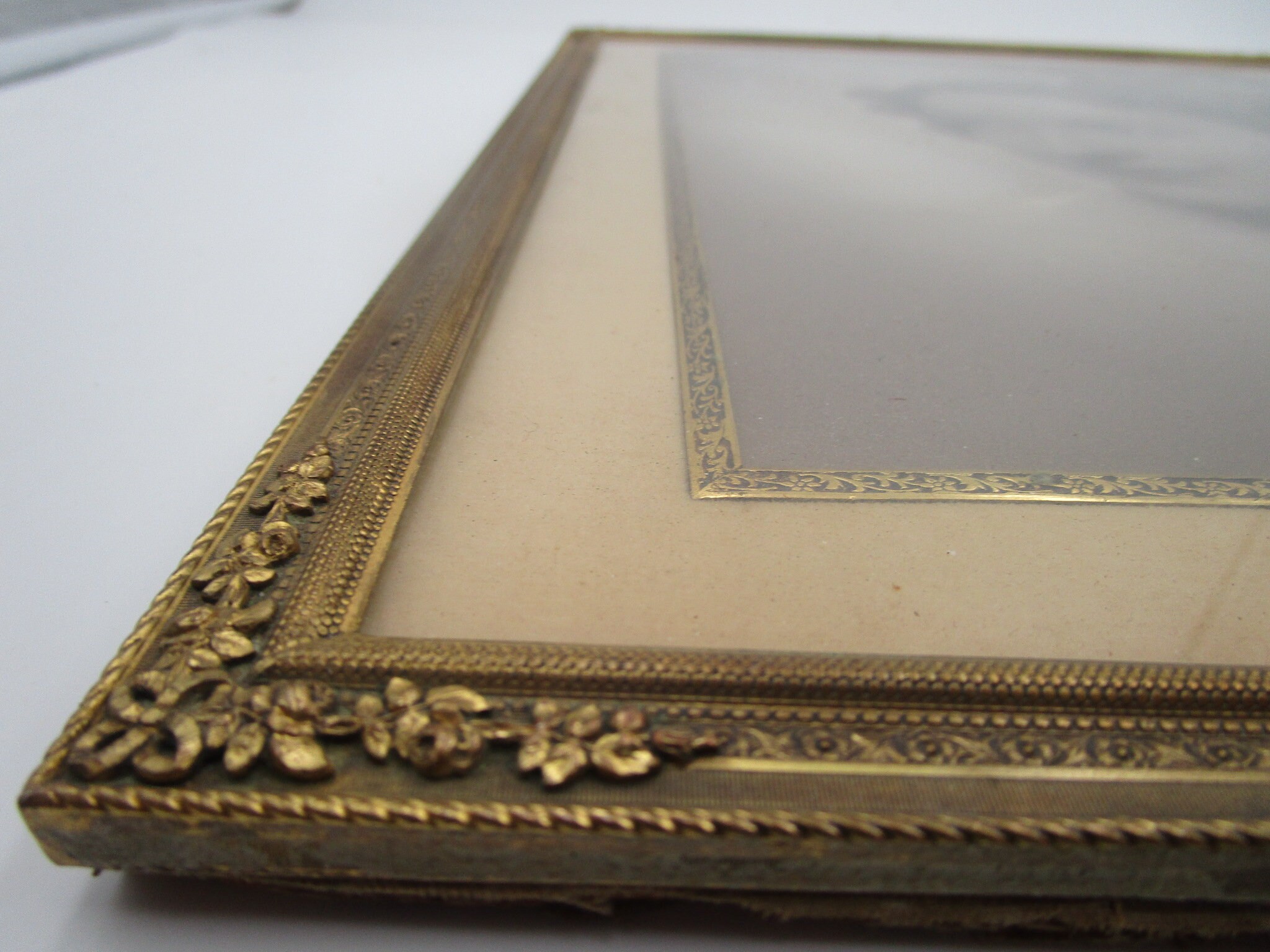 Antique Gold Frame With Picture of Aunt Bess 16x13 - Etsy