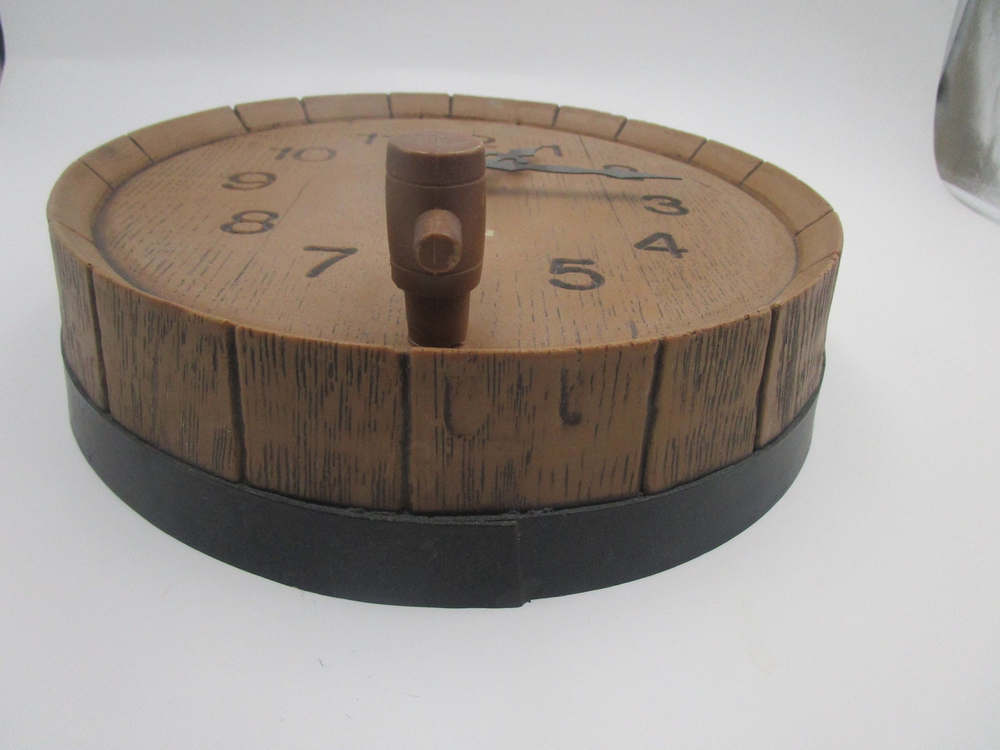 Vintage Bar Wall Clock Wine Beer Barrel Spigot Westclox - Etsy