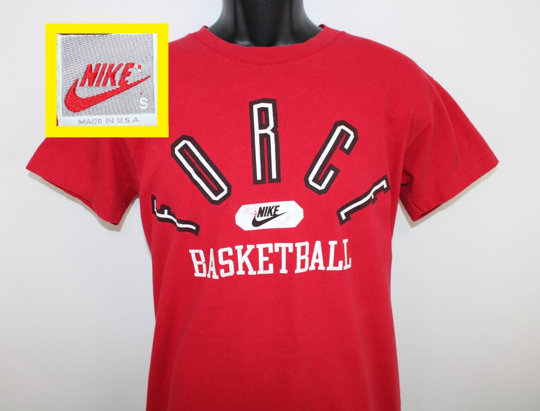 80s 90s Nike Force Basketball Vintage T-shirt Red Cotton Grey Label Tag ...