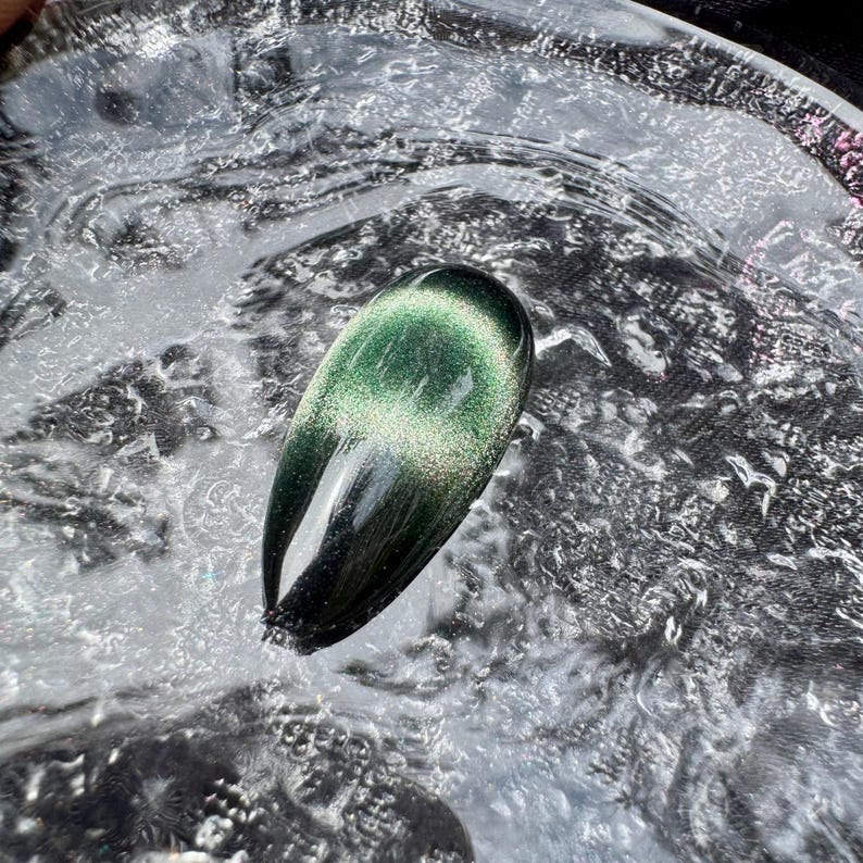 Magnetic Cat Eye Nail Powder | Aurora Green Powder | Forest Green ...