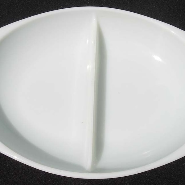 Pyrex Divided Dish - Etsy