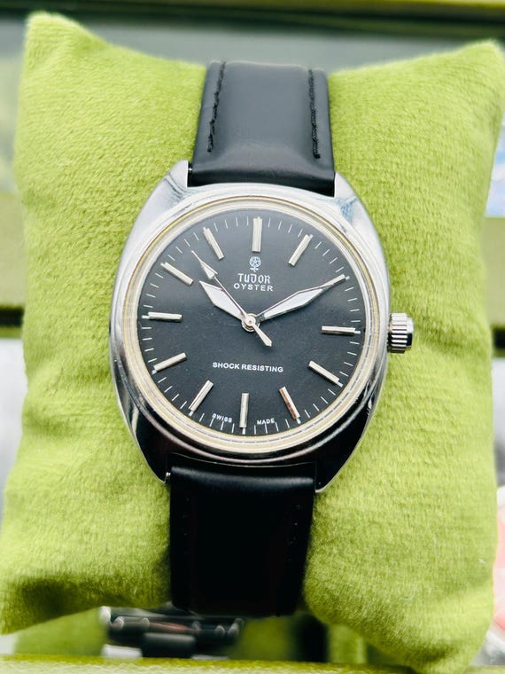 1980's Vintage Tudor Manual Winding,Hand winding Wris… - Gem