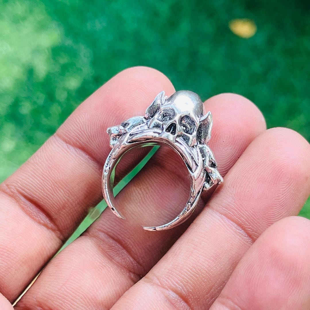 Gothic Skull Signet Ring, Men's Oxidized Sterling Silver Ring, Biker ...