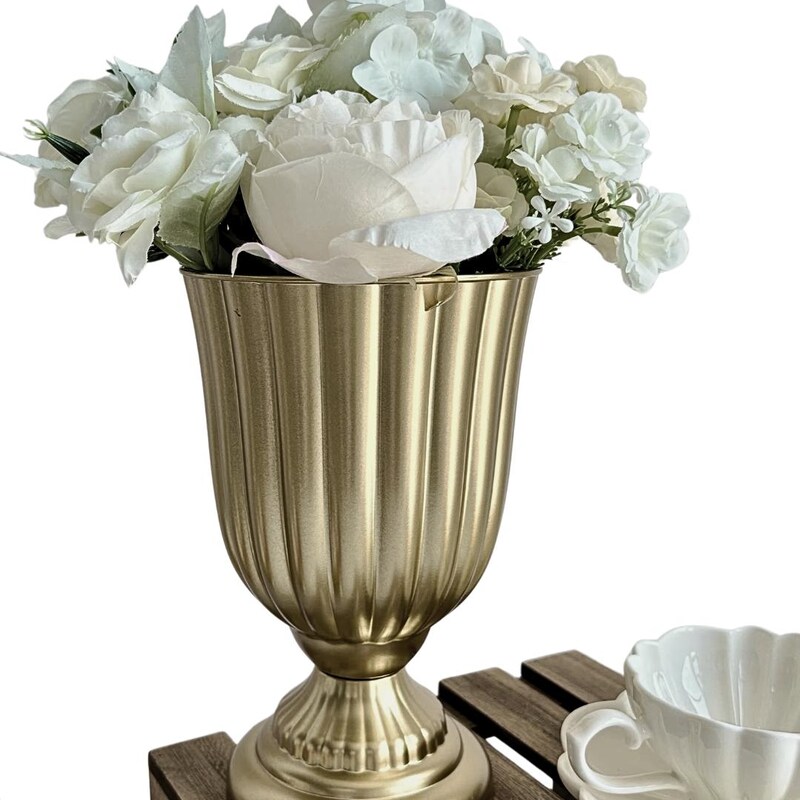 Retro Centerpiece - Etsy