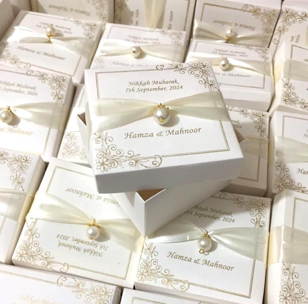 Elegant White & Gold Wedding Favor Boxes Personalized Nikkah Walima Bid ...