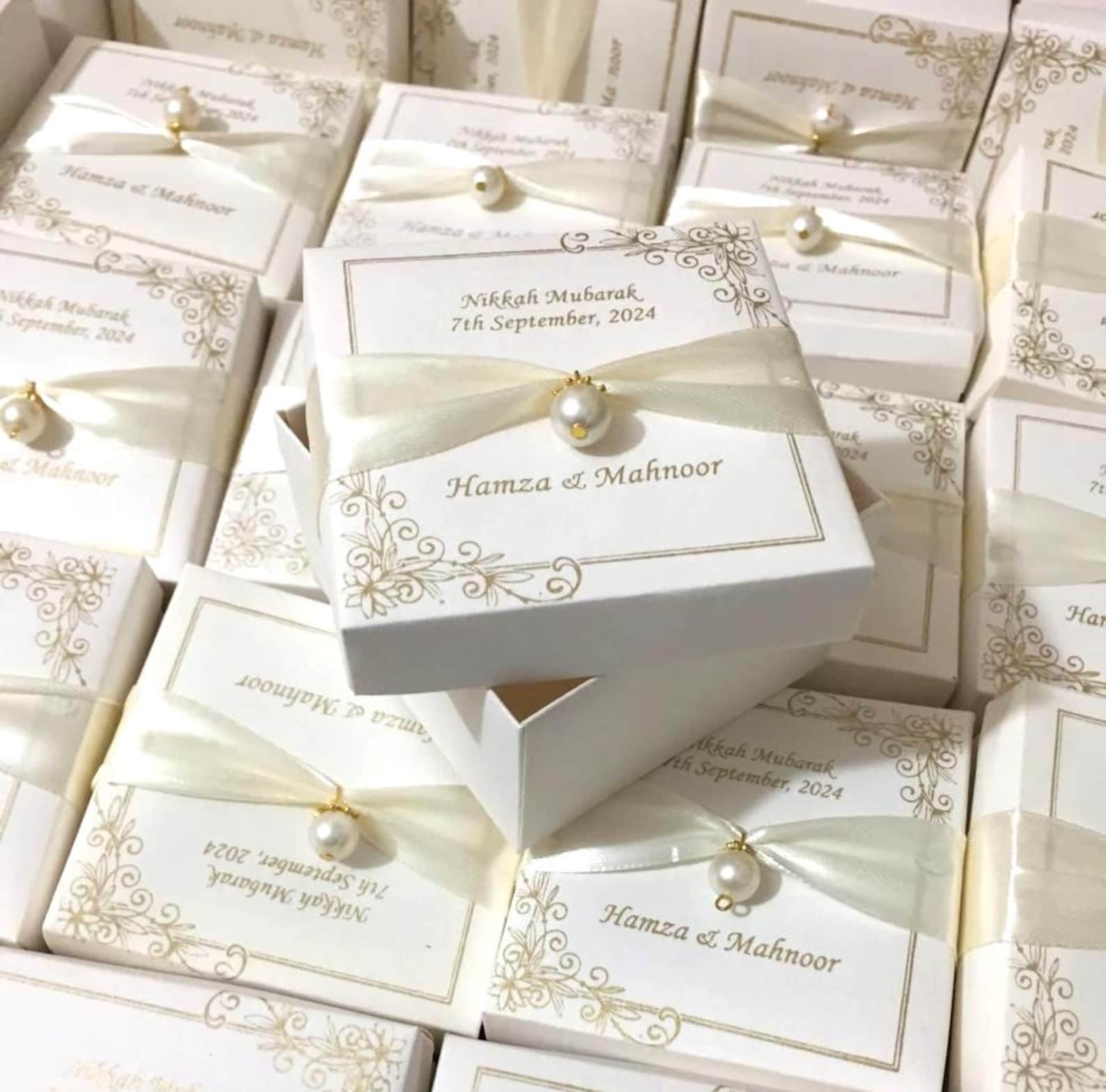 Elegant White & Gold Wedding Favor Boxes Personalized Nikkah Walima Bid ...