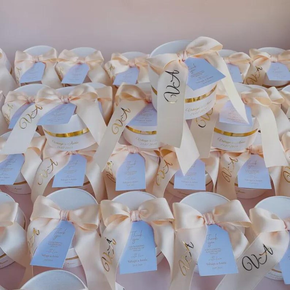 Round Wedding Favor Boxes With Satin Ribbon | Elegant Bid Box | Party ...