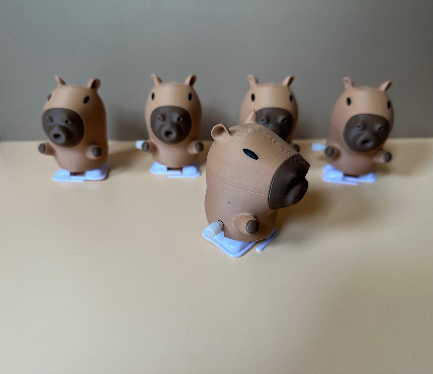 Wind-up Walking Capybara Toy – 3D Printed Desk Pet – Cute Animal Fidget ...
