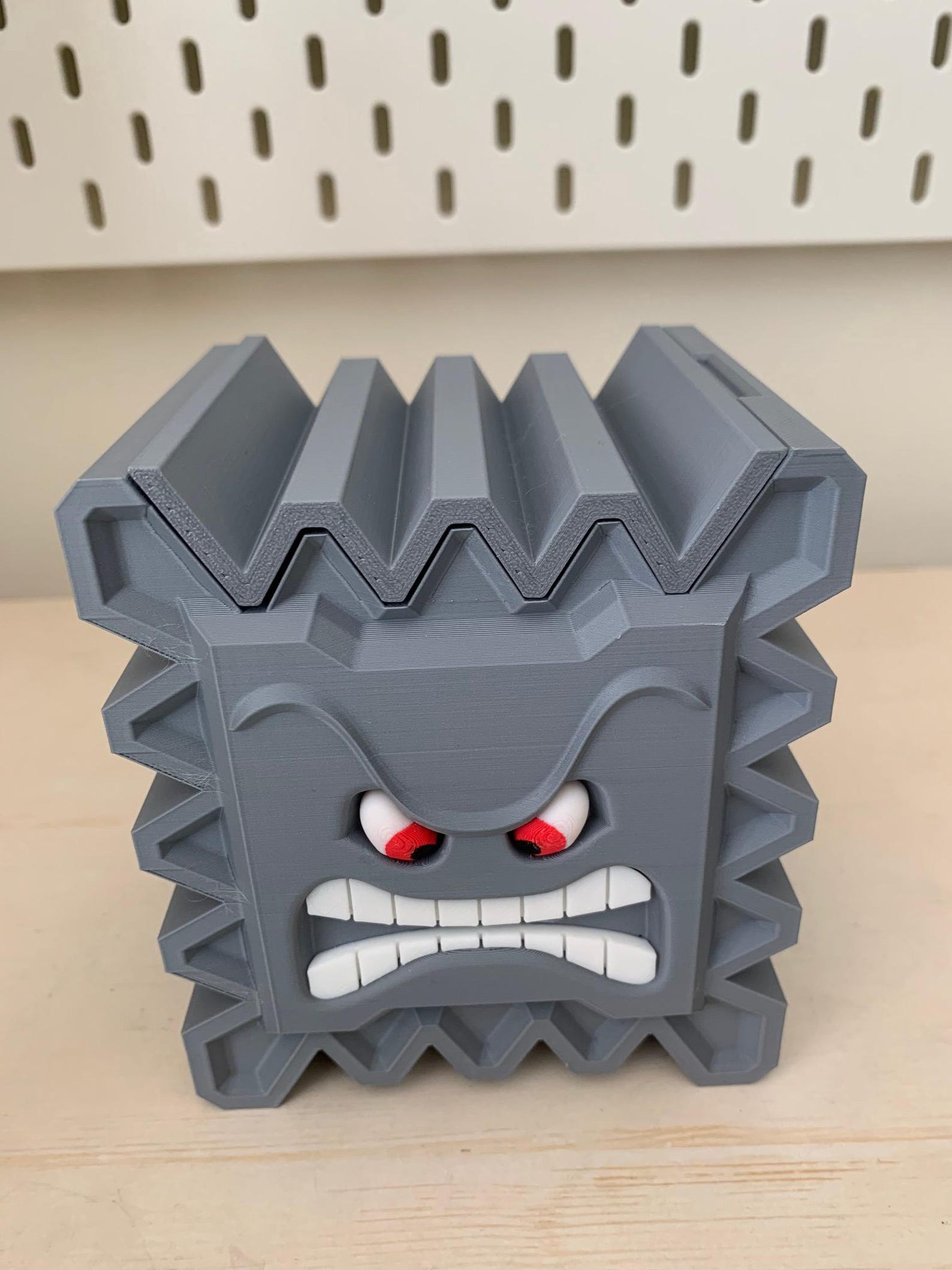 3D Printed Thwomp Storage Box – Retro Mario-inspired Secret Compartment ...