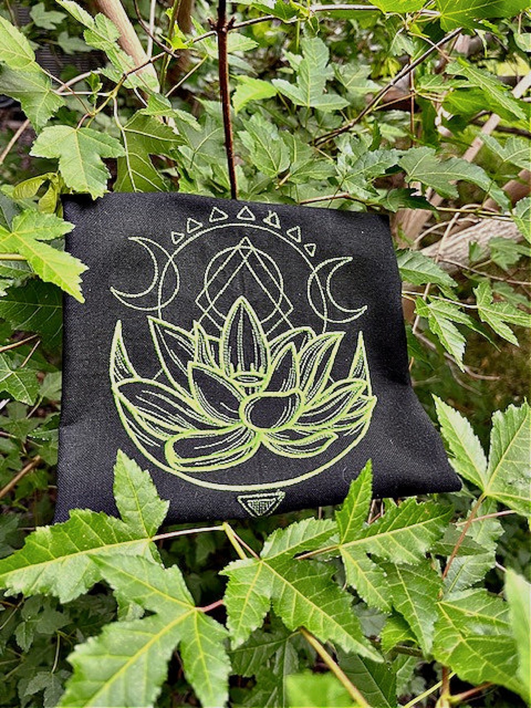 Summer Lotus Flower Tarot/altar Cloth - Etsy