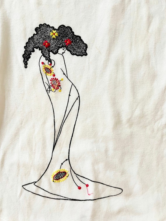 1970s Audrey Beardsley Embroidered Lady Print White C… - Gem