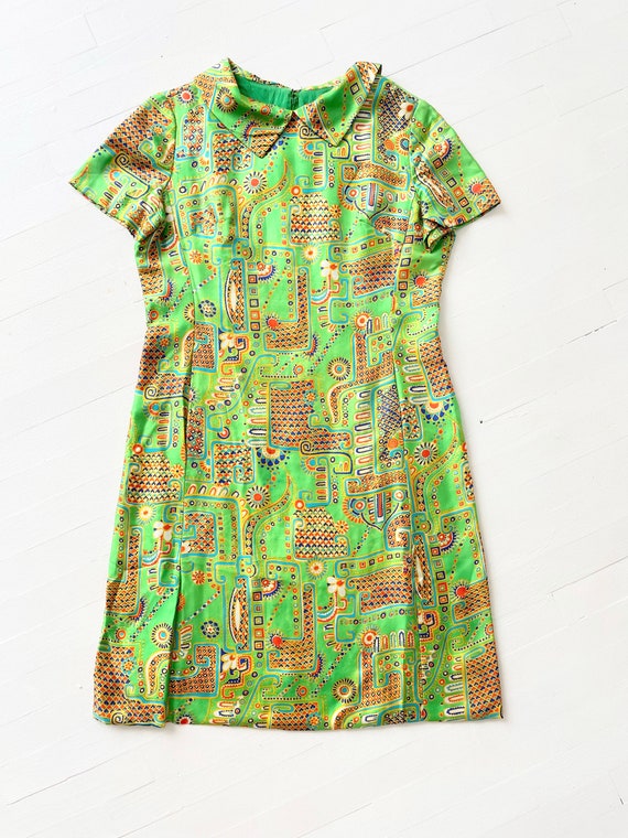 1960s Patterned Green Satin Dress with Flat Collar - Gem