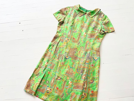 1960s Patterned Green Satin Dress with Flat Collar - Gem