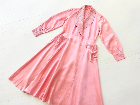 1940s Bubblegum Pink Rayon Robe - Gem