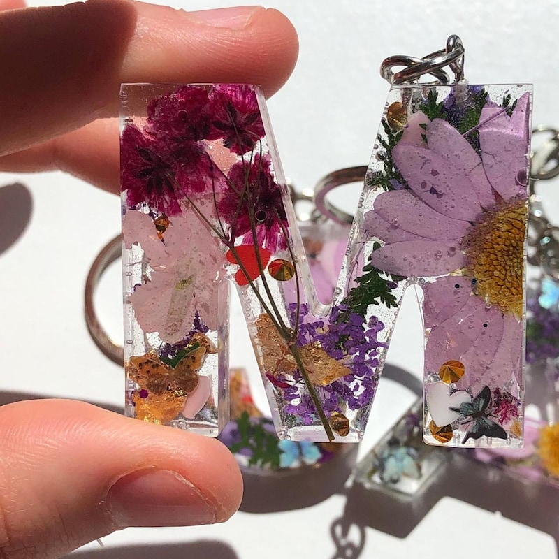 Resin Flower Keychain - Etsy