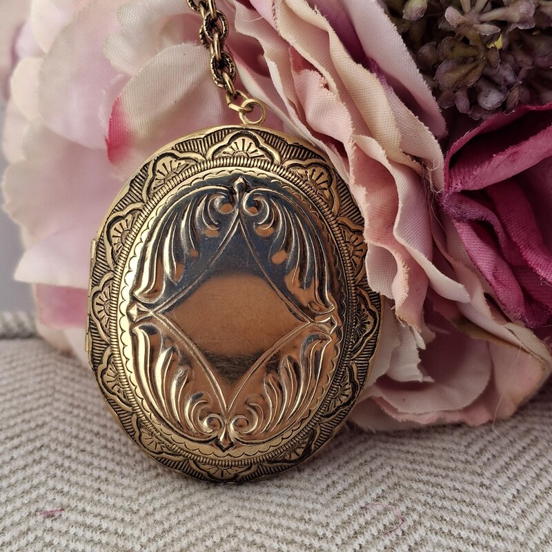Extra Large Locket - Etsy