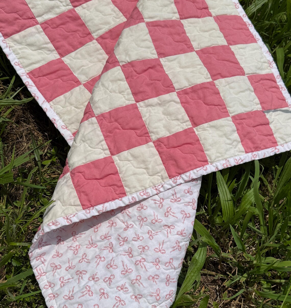 Pink and White Checker Baby Crib Quilt - Checkered Girl Handmade Bows ...
