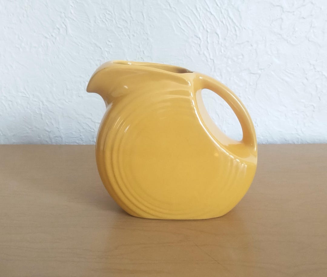 Vintage Original Yellow Fiesta Juice Pitcher, Disc Pitcher, 30 Fl Oz ...