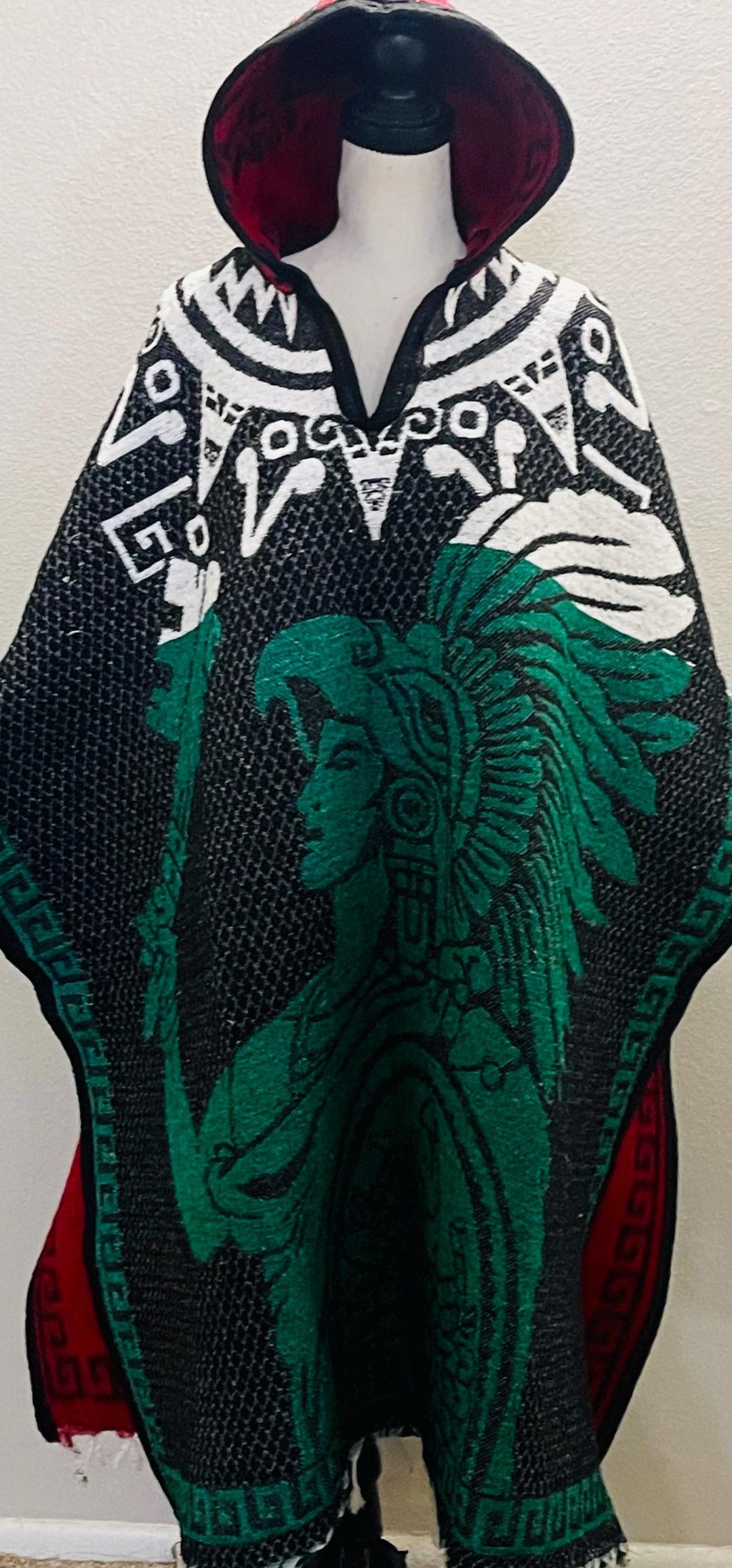 Mexican Poncho Aztec Calendar Poncho Gavan Calendario Azteca Con Amor ...