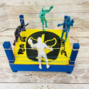 Mexican Lucha Libre Toy Wrestler Fighting Ring With 4 Luchadores Ring ...