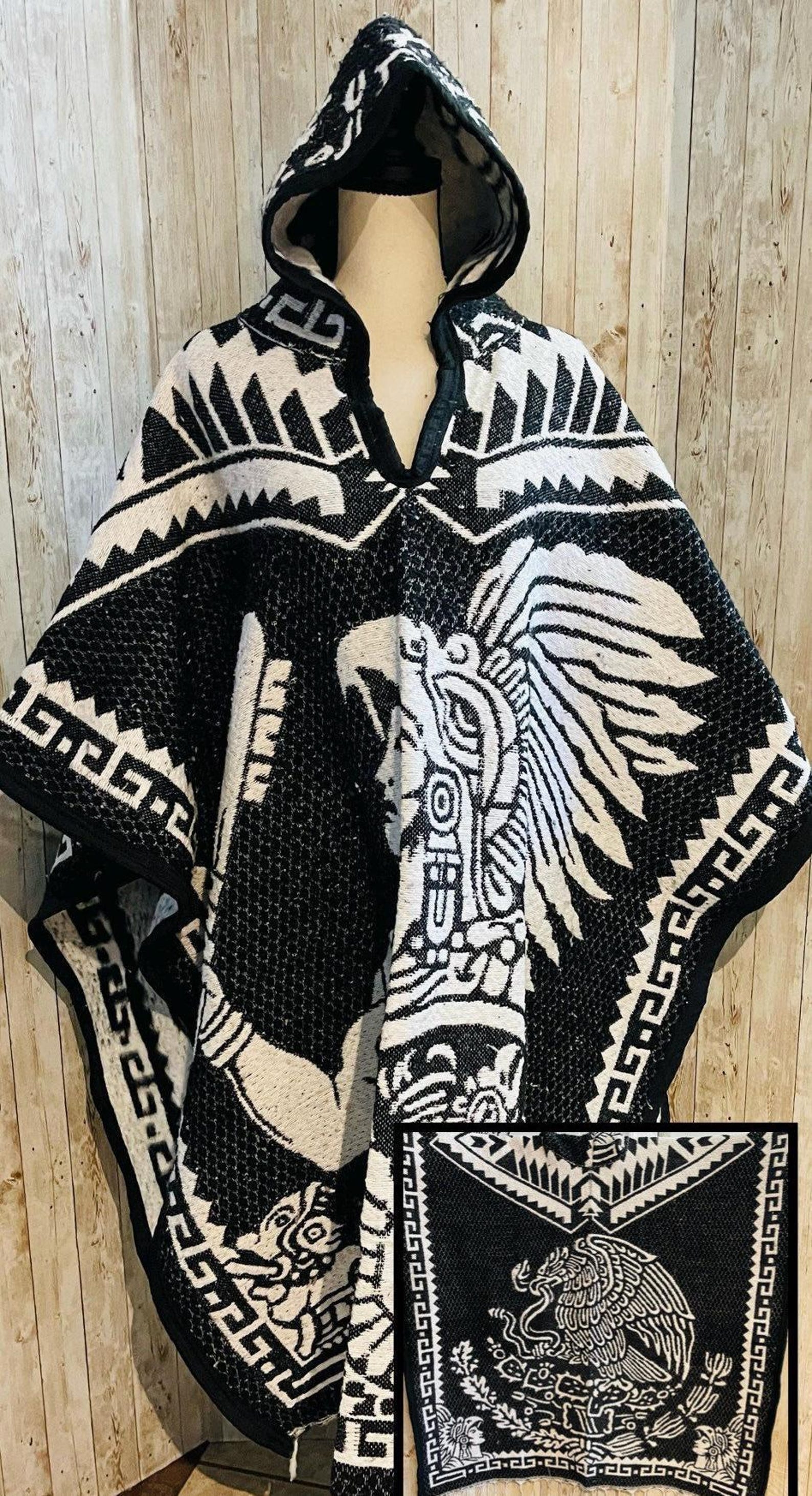 Poncho Calendario Azteca Con Guerrero Azteca Double Sided Aztec ...