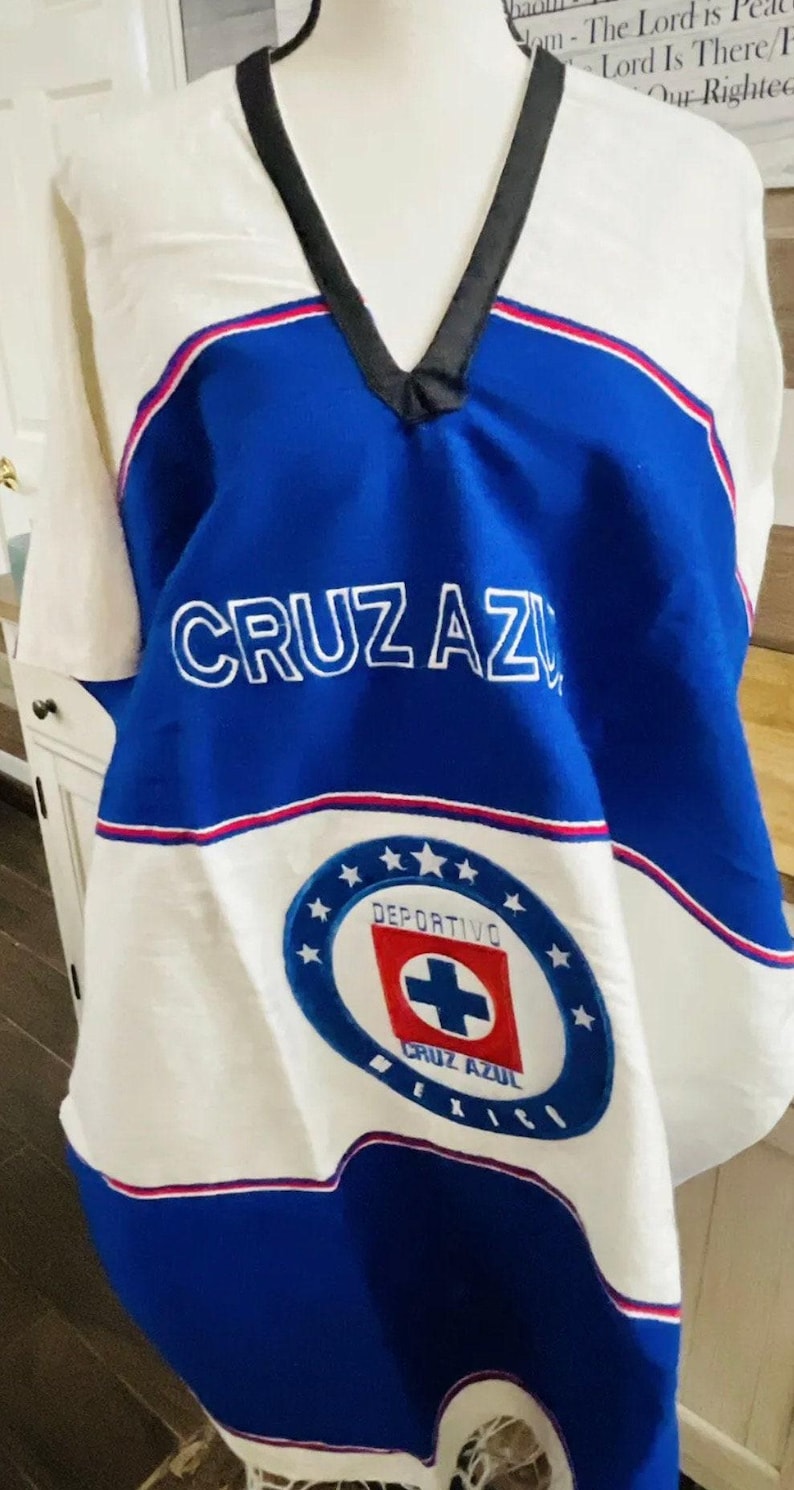 Poncho De Cruz Azul Futbol Mexicano Mexican Poncho Sarape Soccer Hoodie ...