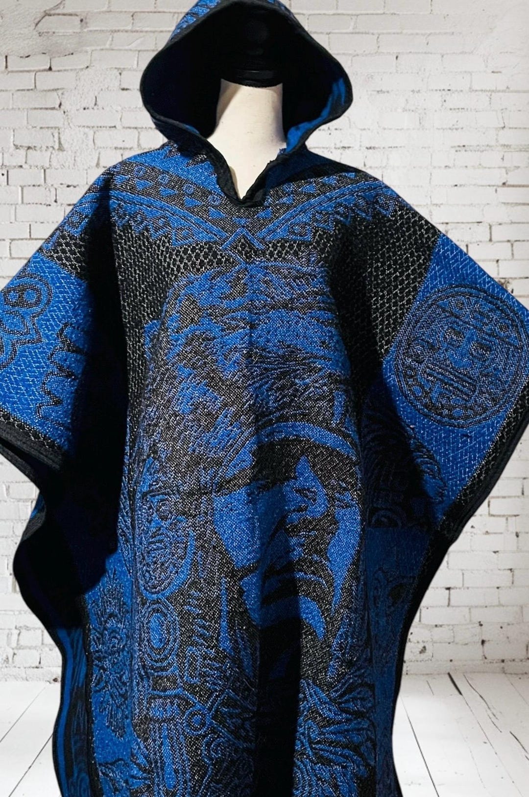 Mexican Double Sided Poncho Aztec and Jaguar Poncho Gavan Azteca Con ...