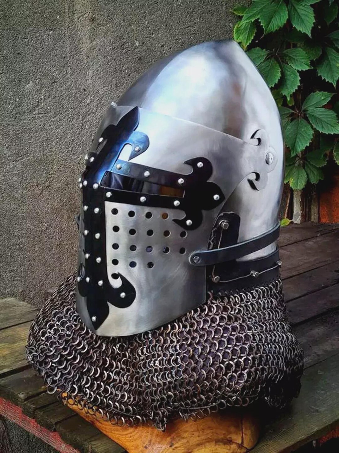 Medieval Black Templar Cross Armor Knight Helmet - Battle-ready ...