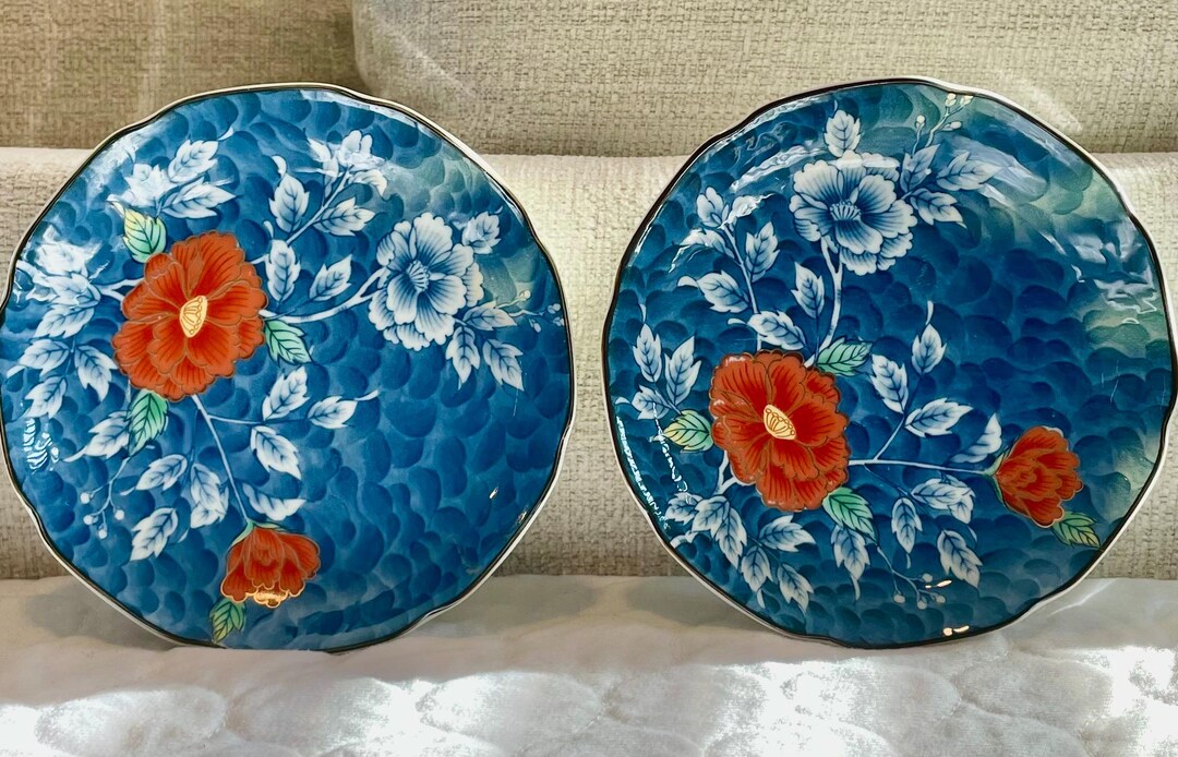 Vintage Japanese Arita Porcelain Handpainted Plates. Set of 2. - Etsy