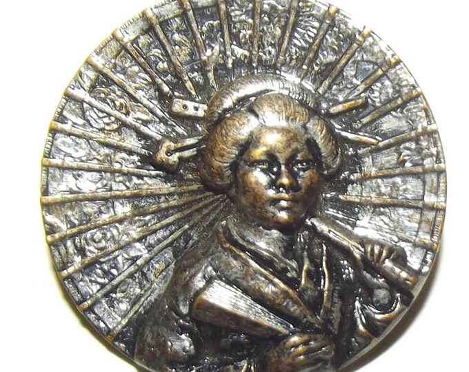 Antique Button ~ Large Antique Picture Button Yum Yum From the Opera ...