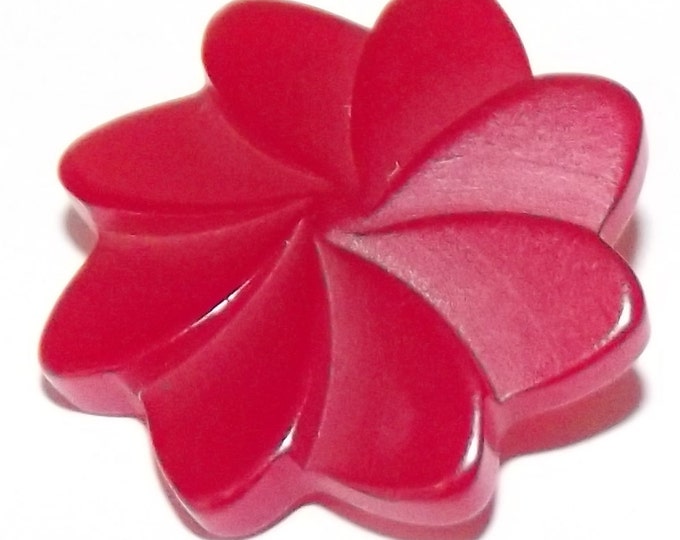 Neat Vintage Red Carved Bakelite Button - Etsy